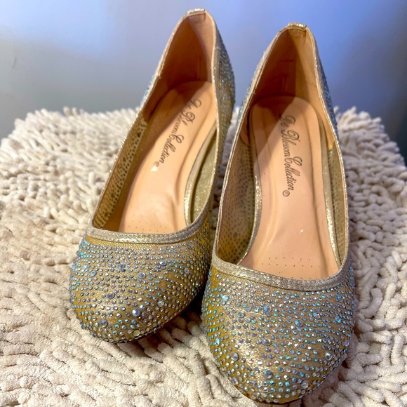 De Blossom Collection | Shoes | Rhinestone Kitten Heels Perfect For ...